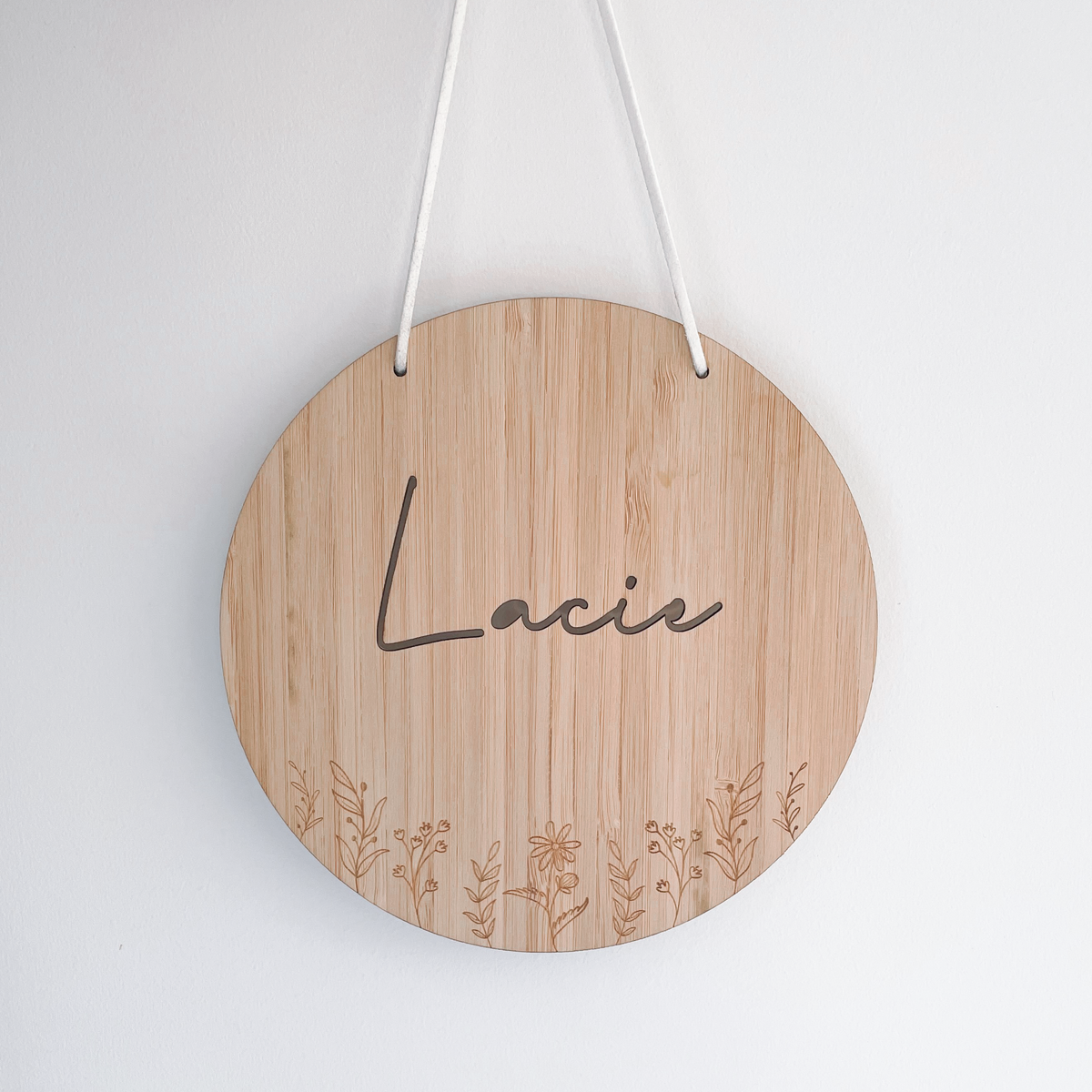 Cut-out name sign – Maple and Belle